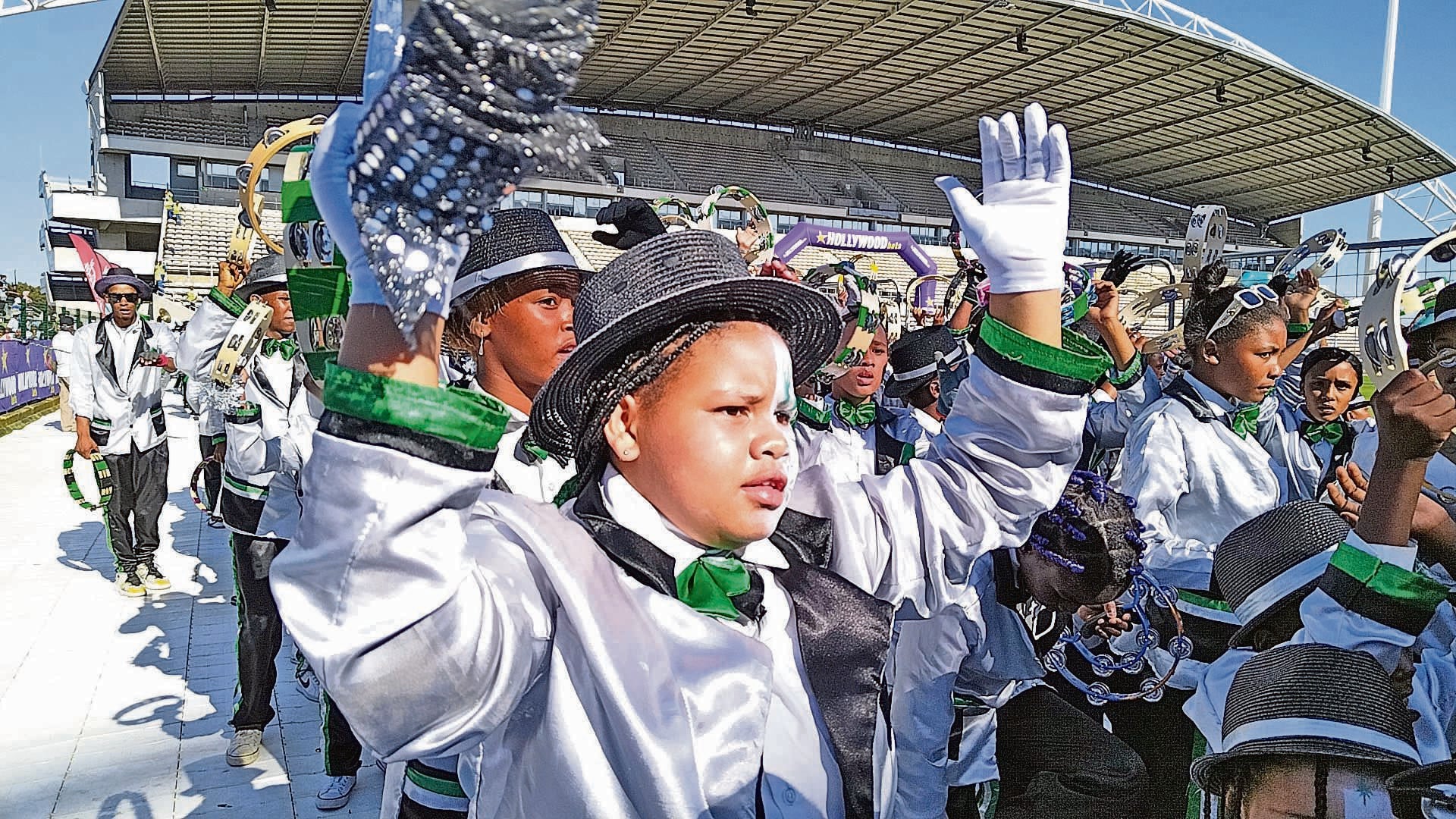 Klopse is vol klank, kleur | Son