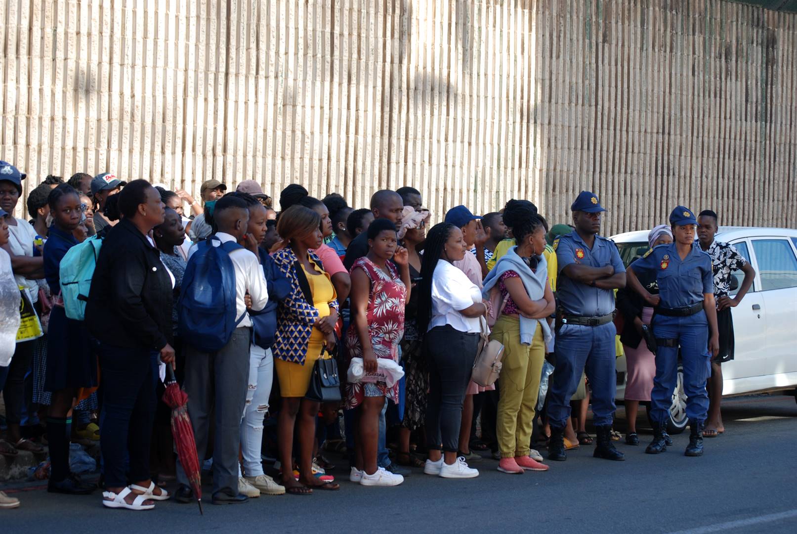 BACK TO SCHOOL: 1st day not without drama - PICS | Daily Sun