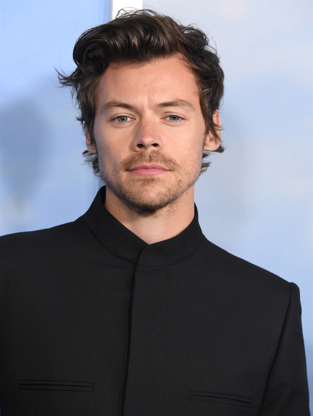 Harry Styles vry wéér na ’n Victoria’s Secret-model – en dié keer is ...