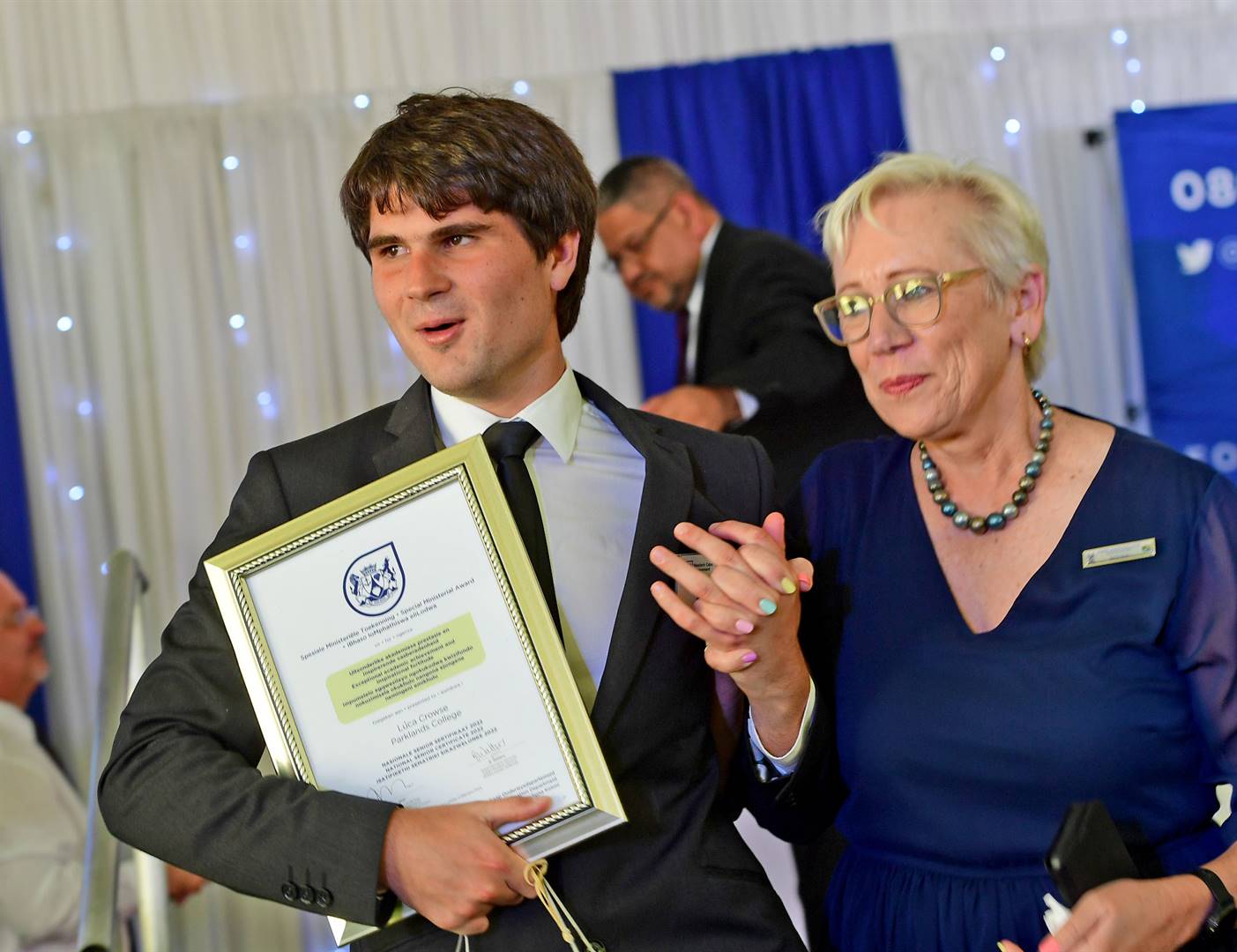 Elke uitblinker in die spotlight | Son