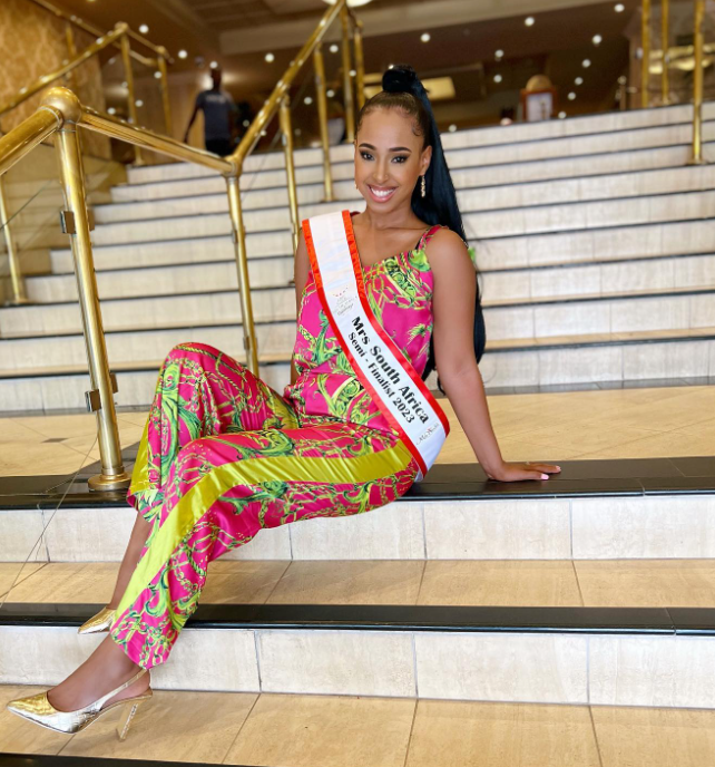 Vourne Kgosinkwe steps away from hubby’s shadow! | Daily Sun