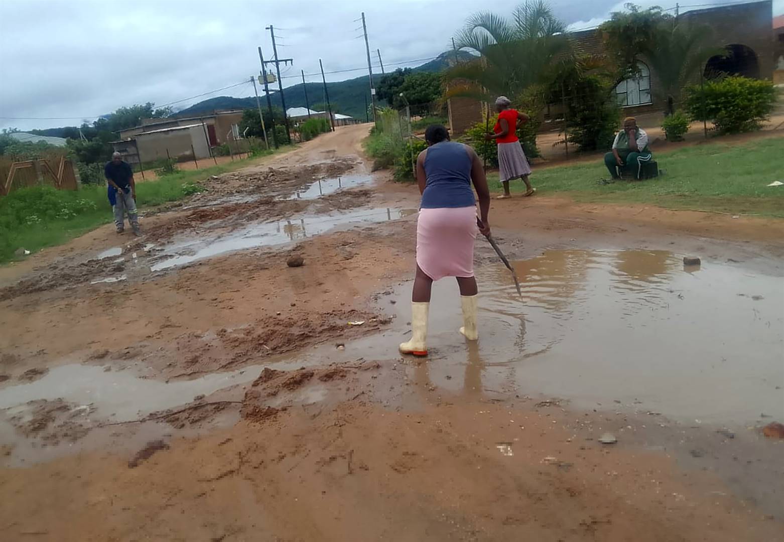 Villagers want road fixed! | Daily Sun