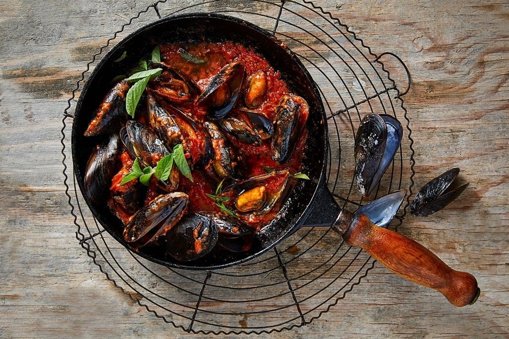 RESEP | Mossels in tamatiebotter | Netwerk24