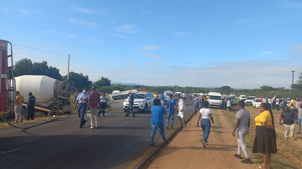 Deadly Friday: 6 pupils among 19 killed in two horror crashes on ...