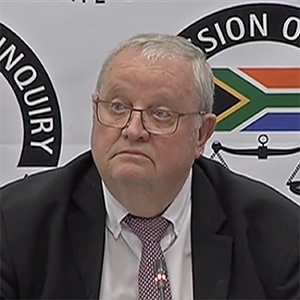 Frank Dutton (72), die Zondo-kommissie na staatskaping se hoof ...