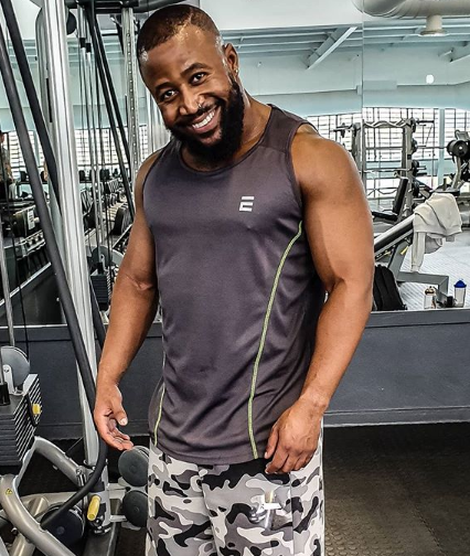 CASPER'S SPICY CLAP BACK TO A FAN | Daily Sun