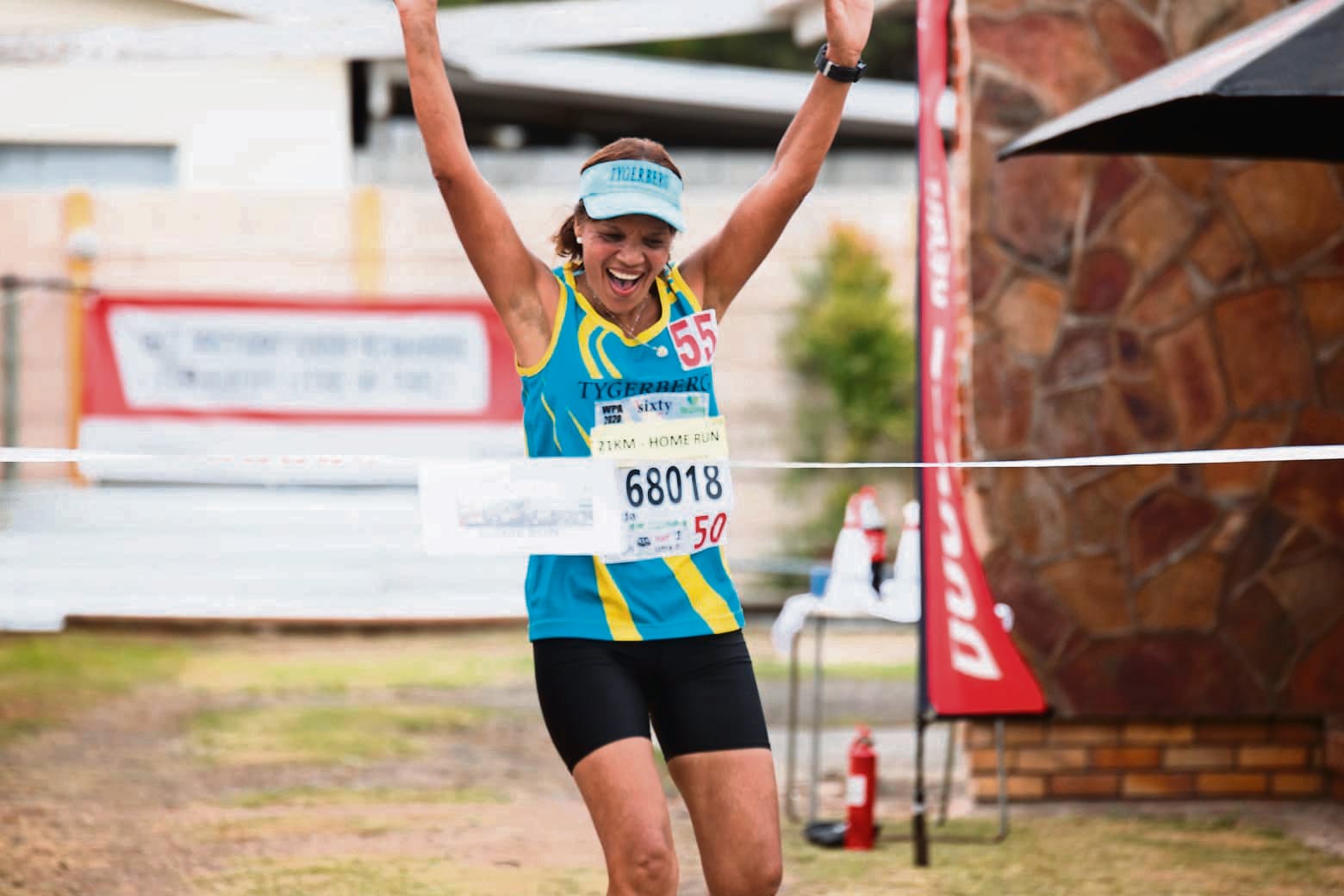 Athlete runs the distance | Netwerk24