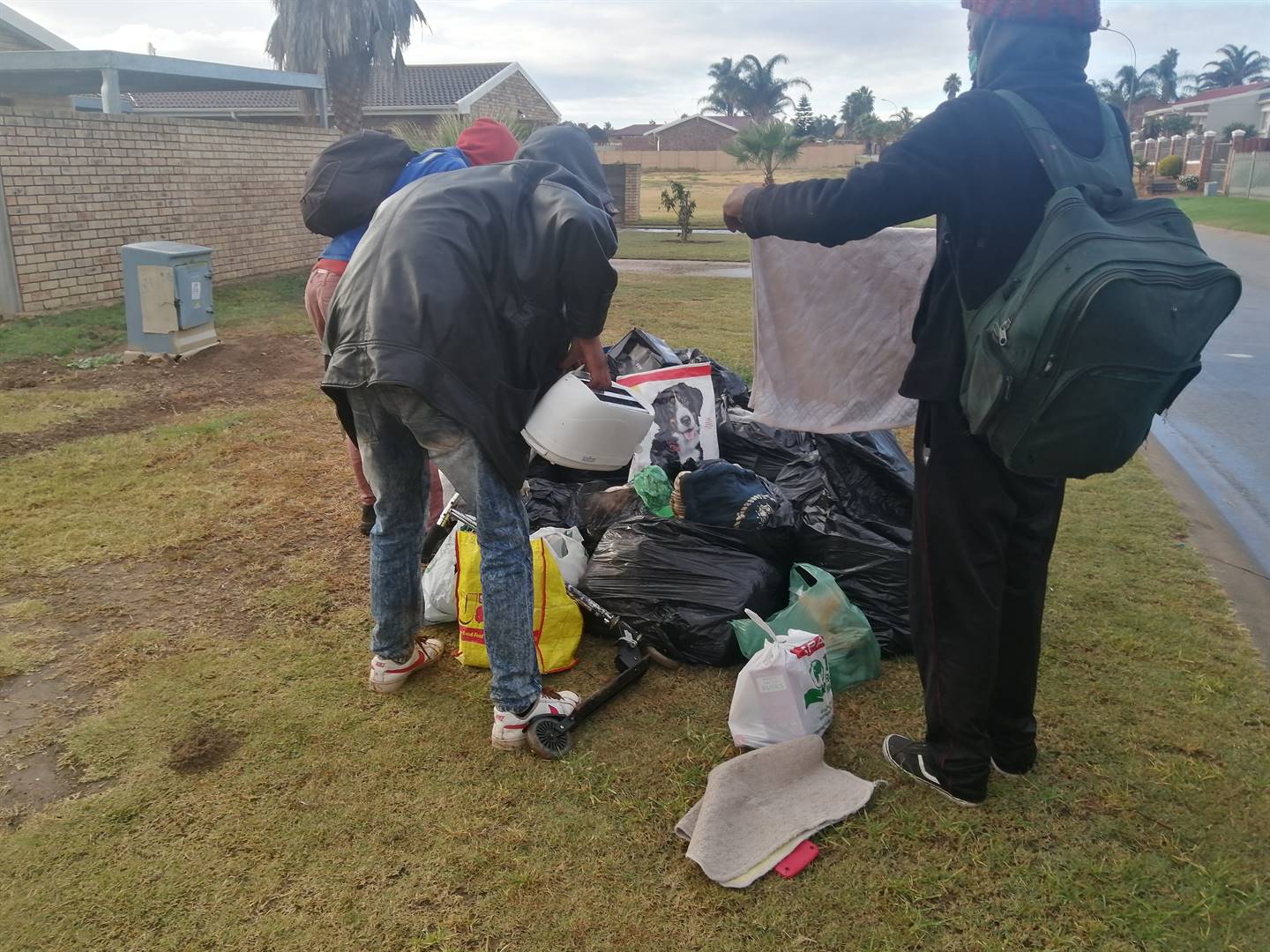 Covid-19 hits the poor hard | Daily Sun