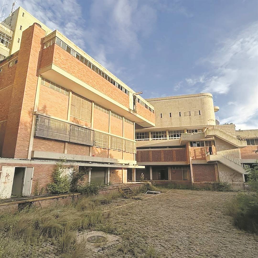 Gesoek: Die spook wat baat uit dié skote by hospitaal | Netwerk24