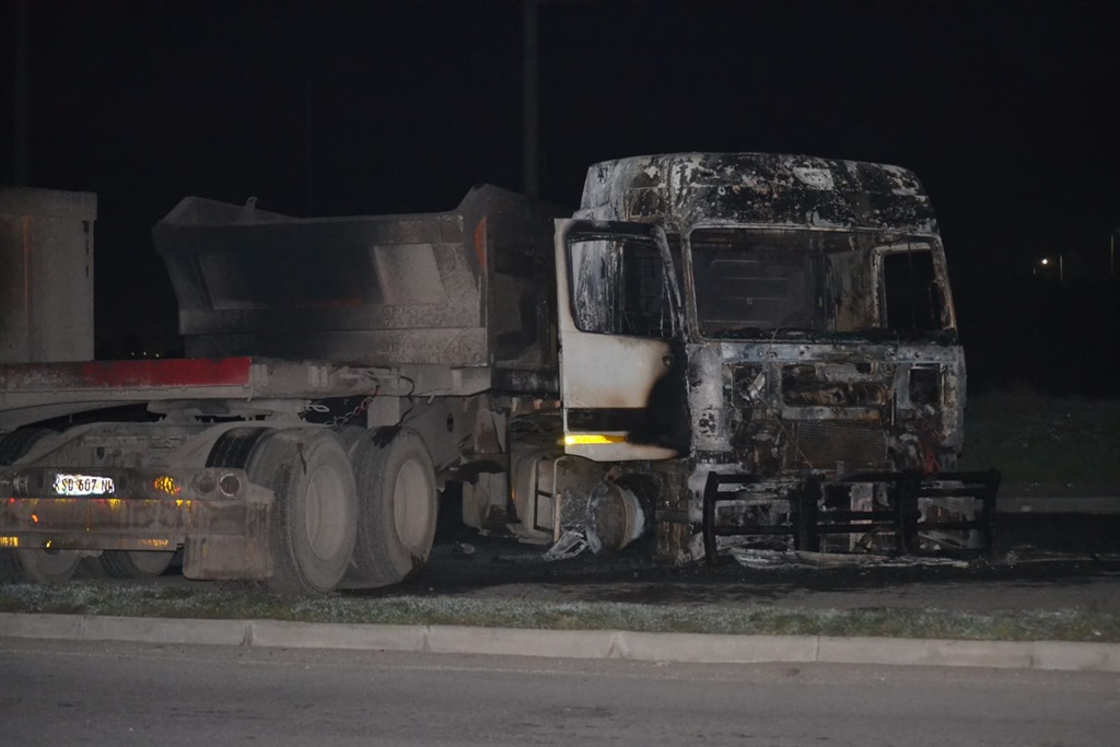Ramaphosa residents set trucks on FIRE! | Daily Sun