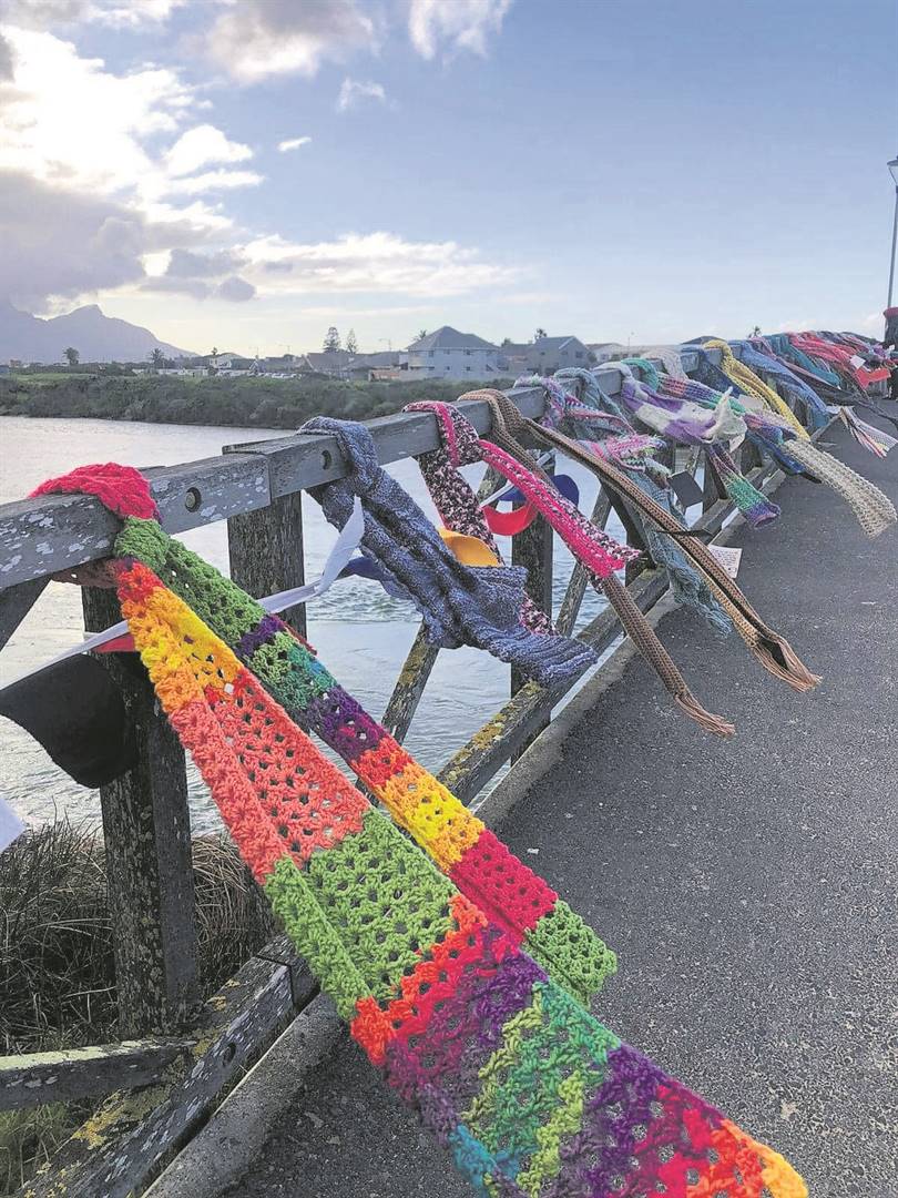 ‘Ripple effect of kindness’: 245 handknitted items handed out for free ...
