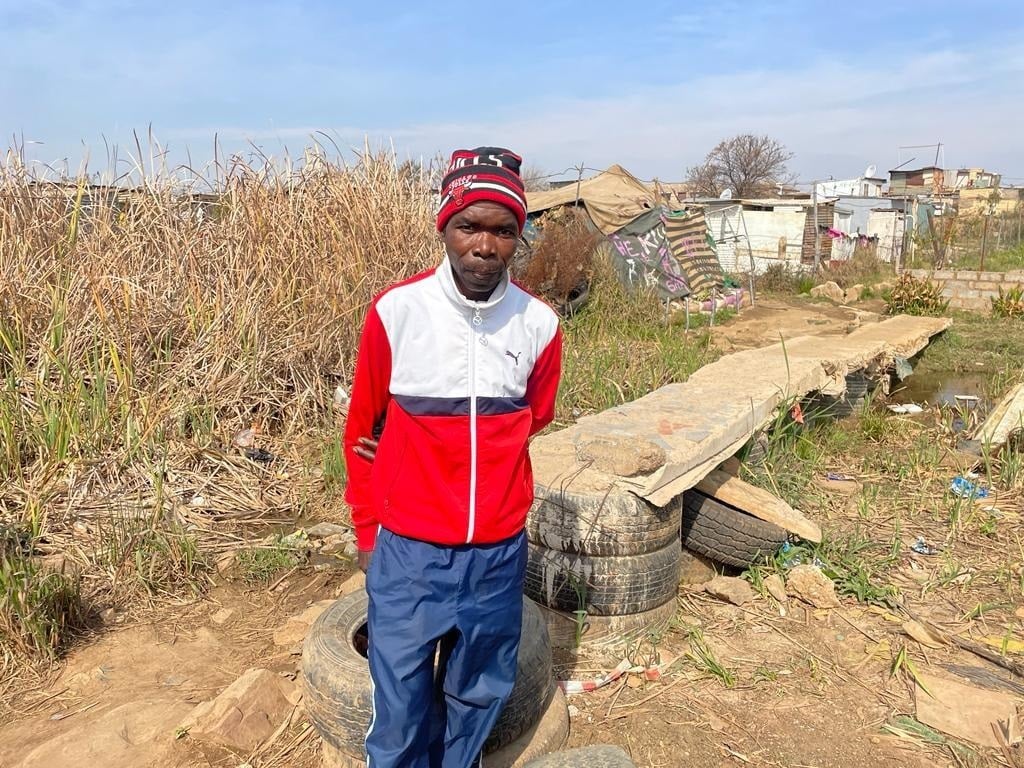 Alfred builds bridge to avoid touching kasi men's baes! | Daily Sun