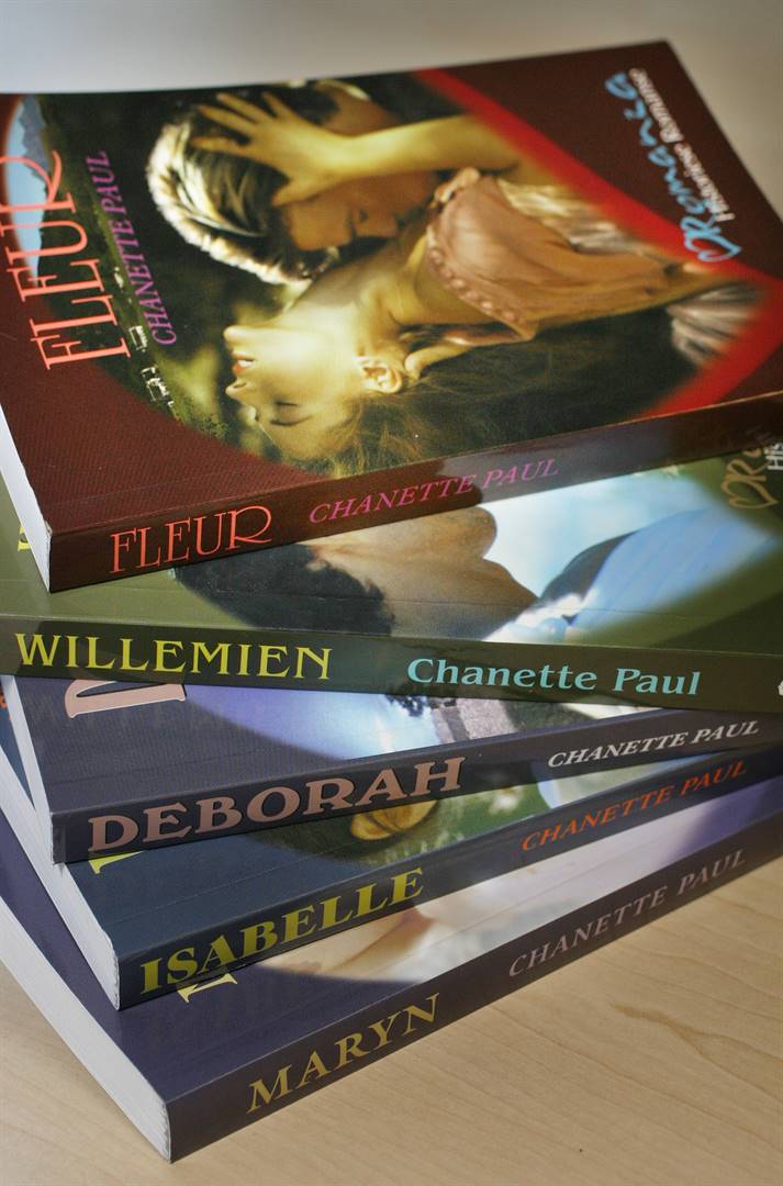 Chanette Paul: 50 boeke later en die storie-idees vloei steeds | Netwerk24
