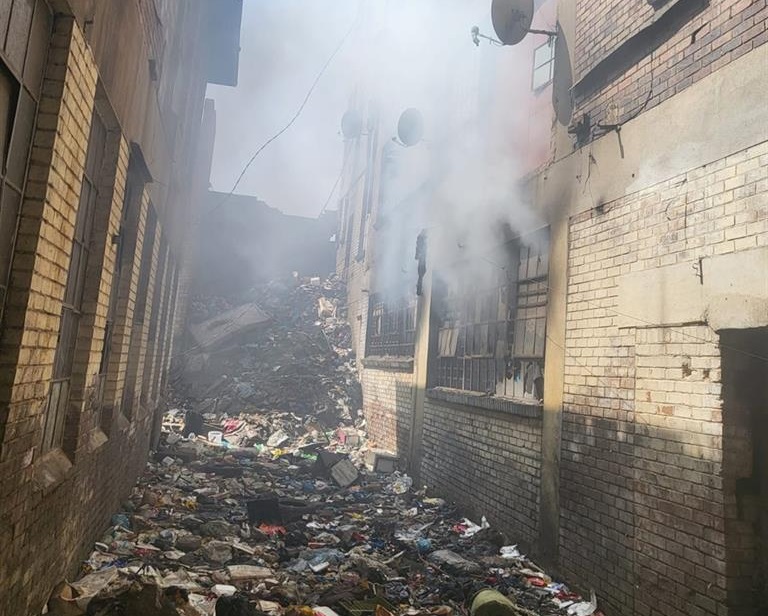 Fire breaks out at another 'hijacked' building in Johannesburg CBD | News24