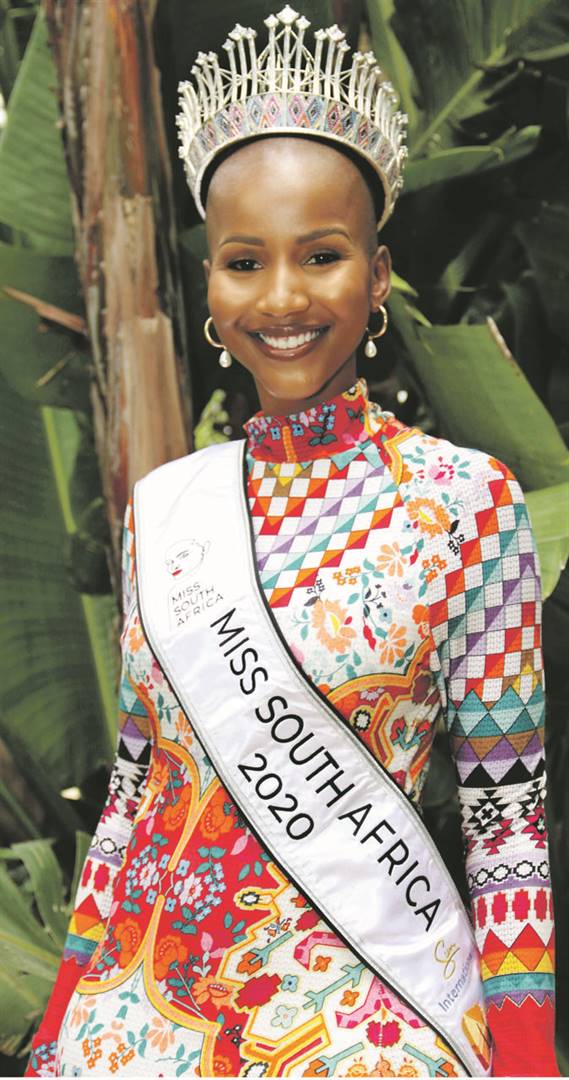 WE CHAT TO QUEEN SHUDU! | Daily Sun