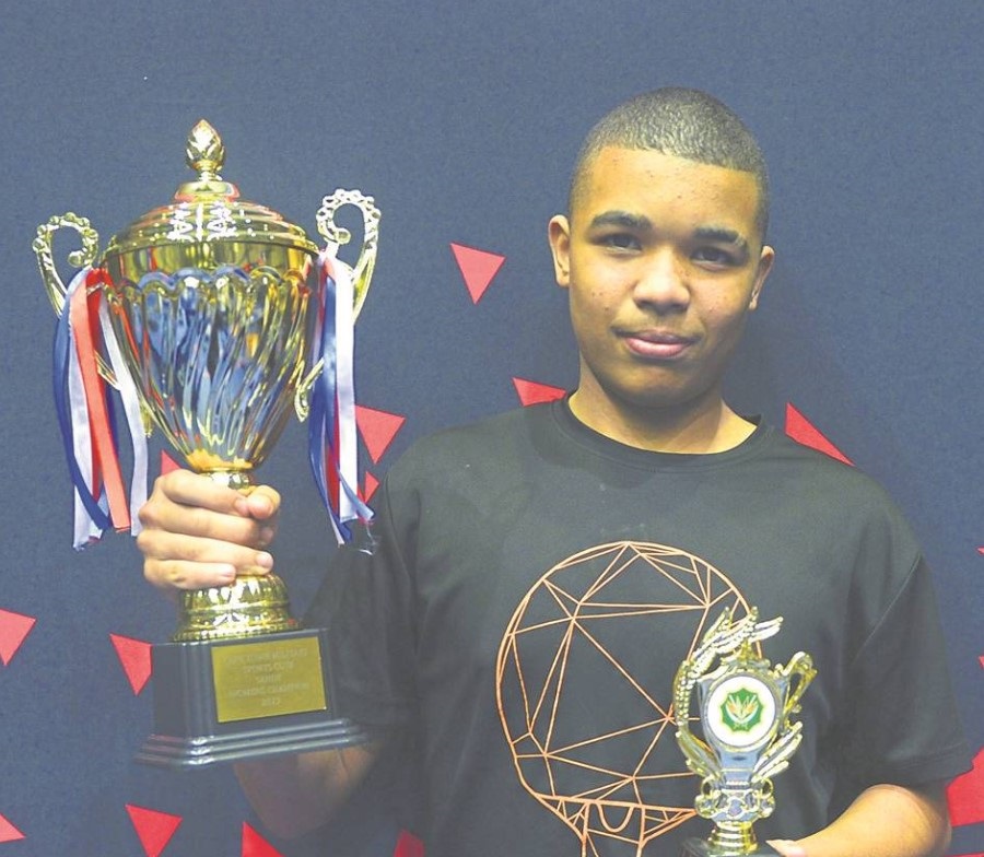 Tafeltennis in sy bloed | Son