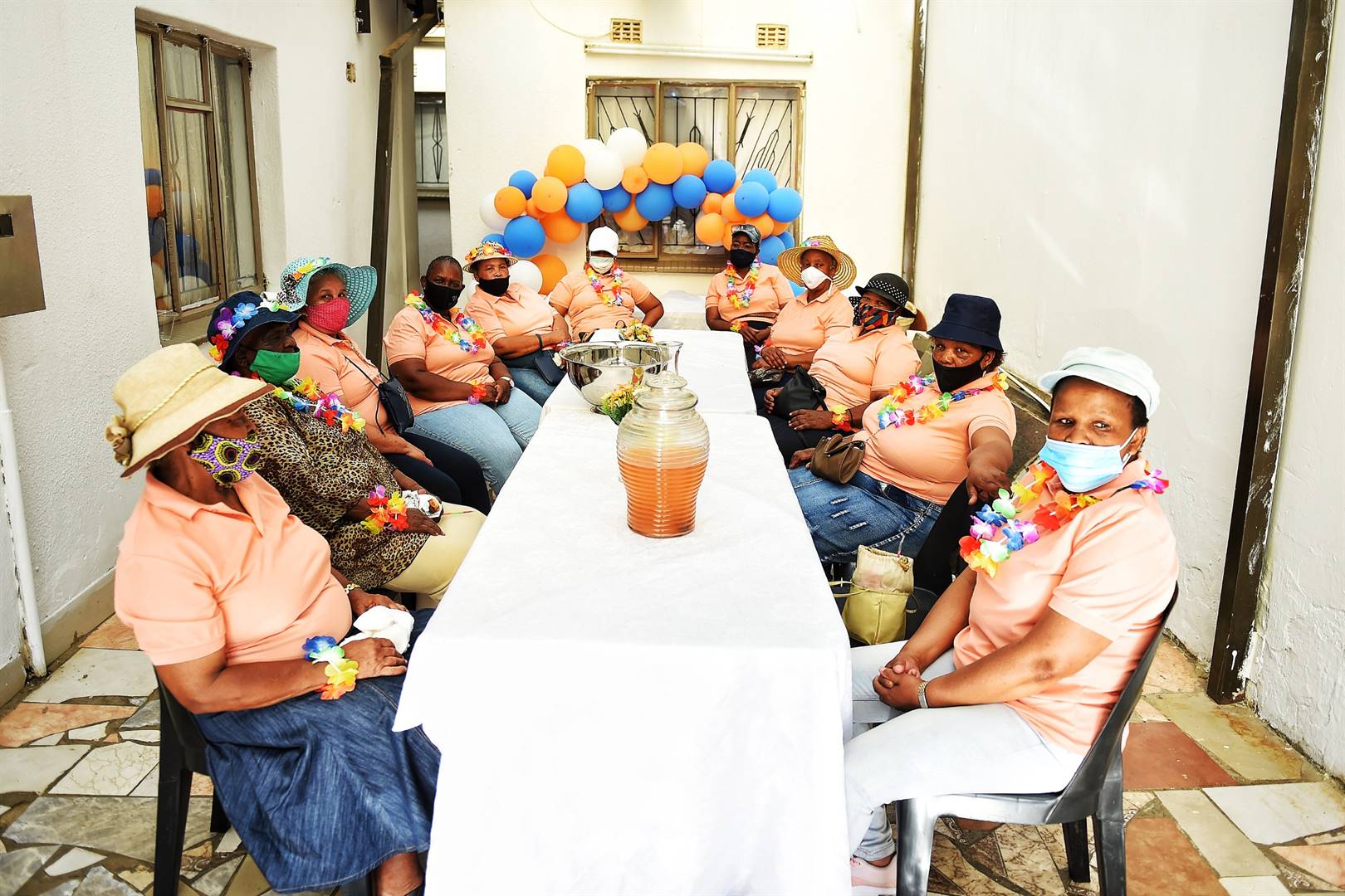 THUGS ROB STOKVEL MAMAS! | Daily Sun