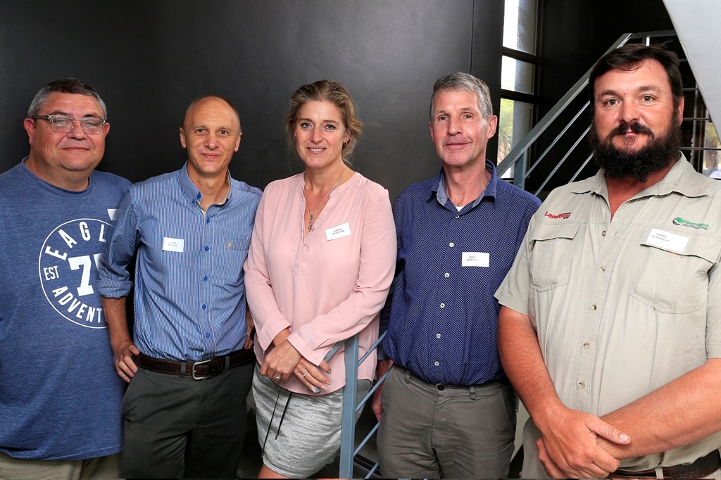 Brûe vir omgewingsbewaring gebou | Landbou