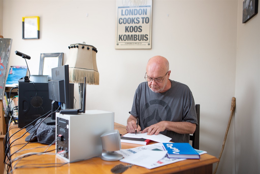 Tuis by Koos Kombuis: ‘Huisgenoot het my lewe gered’