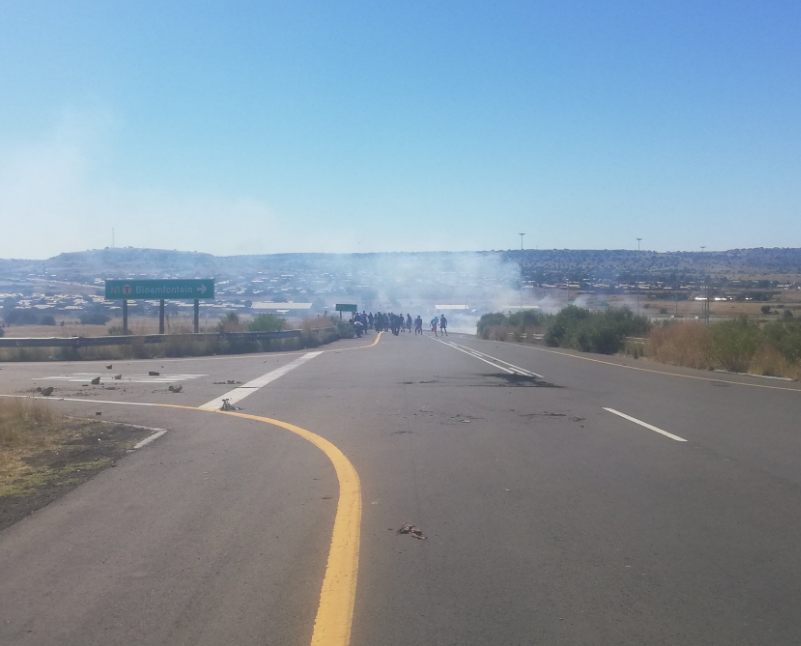 Dele van die N1 tussen die Verkeerdevlei-tolplaza en Winburg in die ...