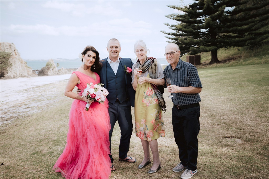 MOOISTE FOTO’S: Suzette van der Merwe se ‘weglooptroue’ op 50