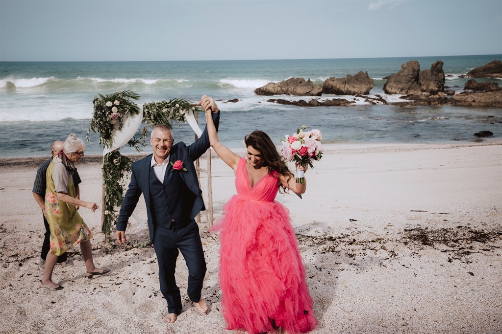MOOISTE FOTO’S: Suzette van der Merwe se ‘weglooptroue’ op 50