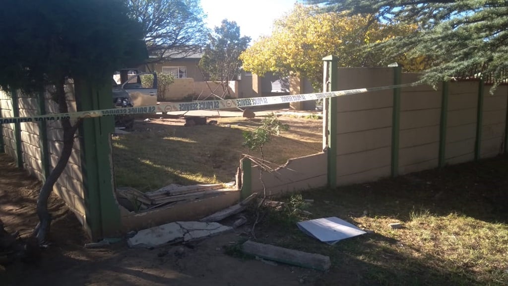 PICS: MAYOR’S HOUSE ATTACKED! | Daily Sun