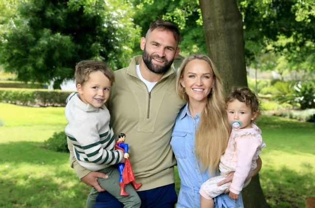 Scrumhalf Cobus Reinach and his family head back to France after Boks ...