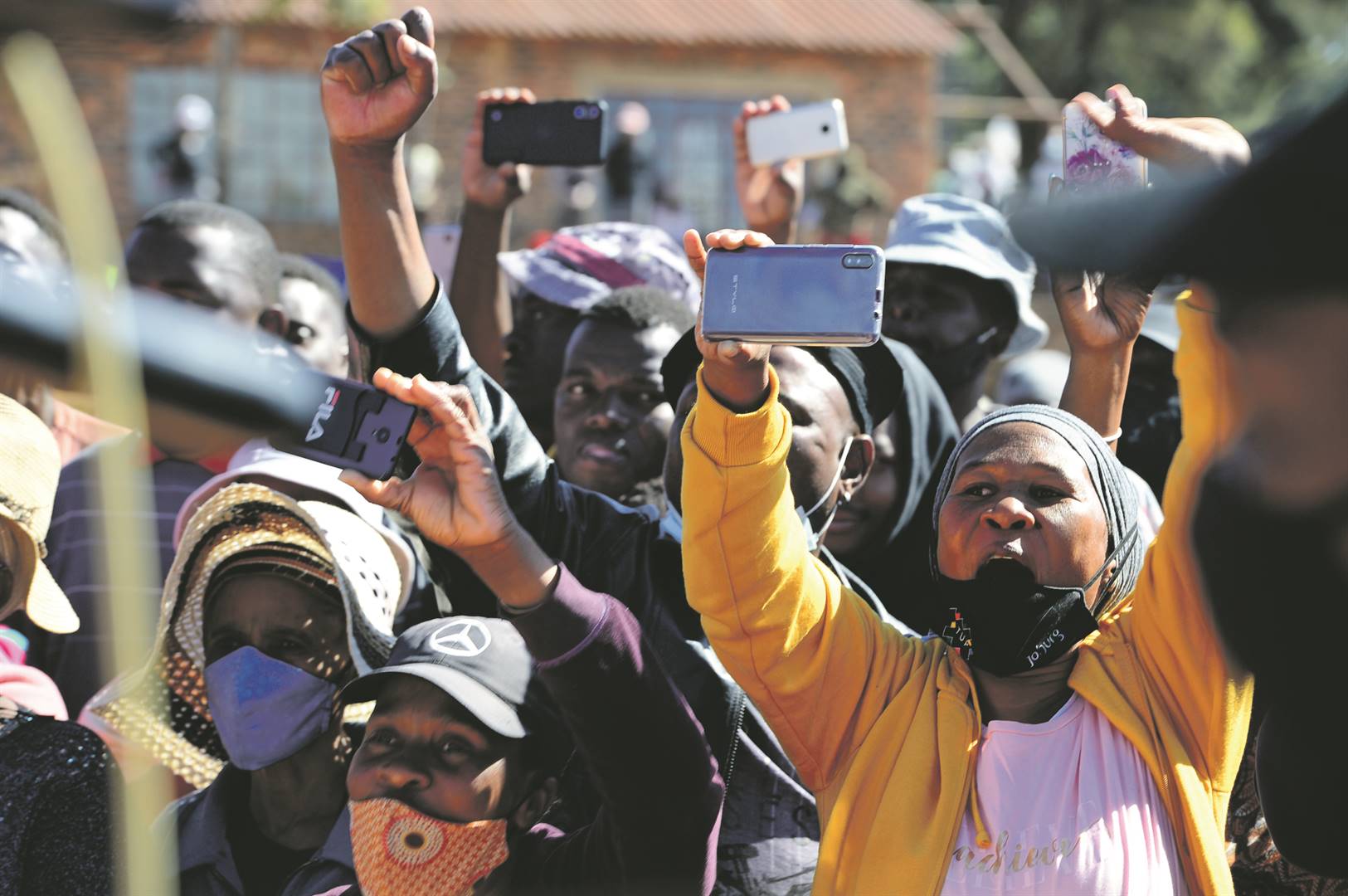 PICS: GATVOL RESIDENTS DEMAND AMABHERETE! | Daily Sun