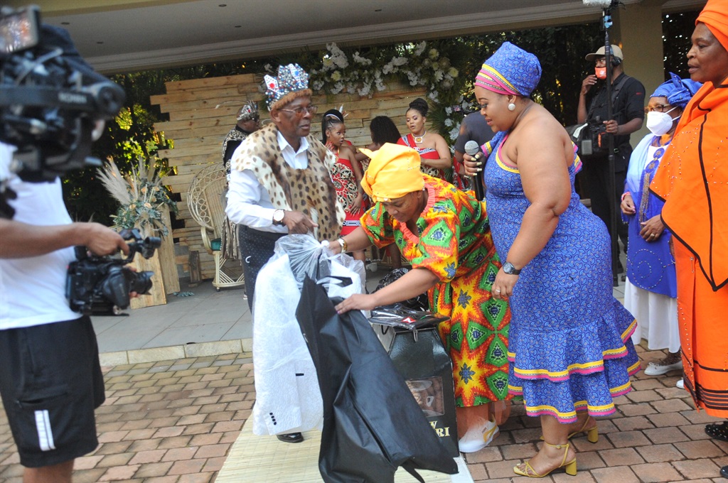 PICS: BABES AND MPINTSHO'S WEDDING! | Daily Sun