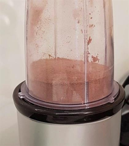 Mom helps hundreds of women drink their placenta in smoothies | News24